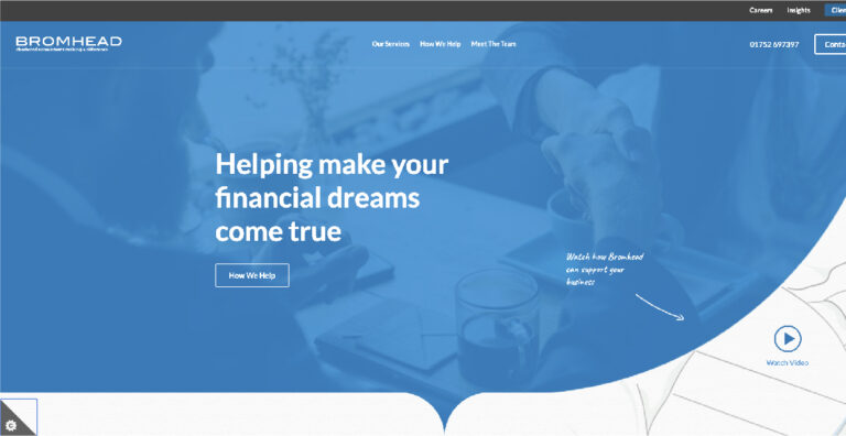 14 Inspiring Examples to Build Your Best Finance Website Design